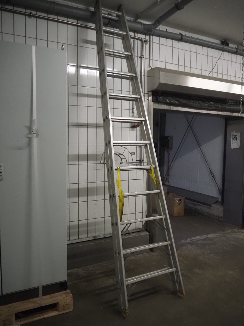 NN ladder - Stairs and ladders - Workshop inventory - Online auction ...