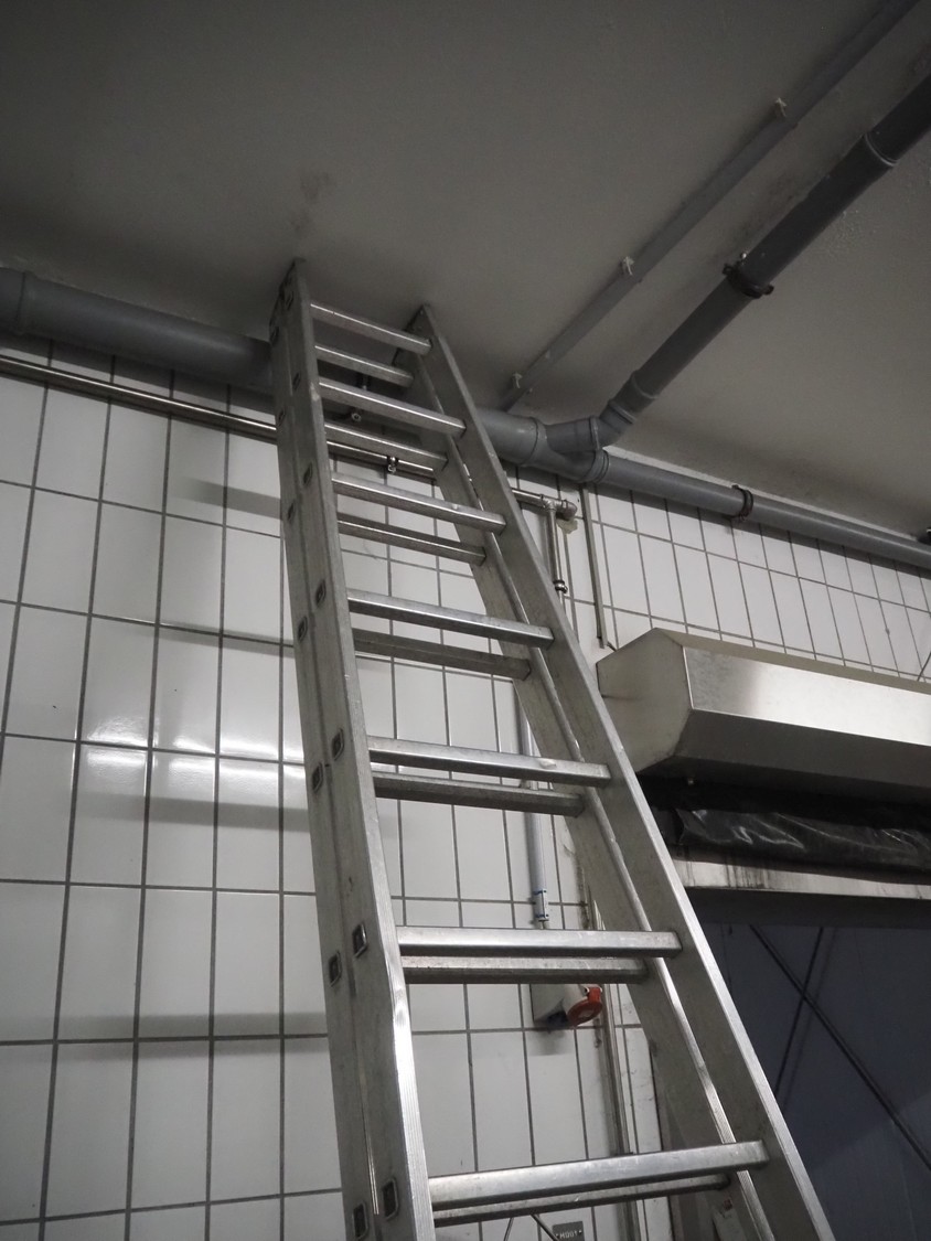 NN ladder - Stairs and ladders - Workshop inventory - Online auction ...